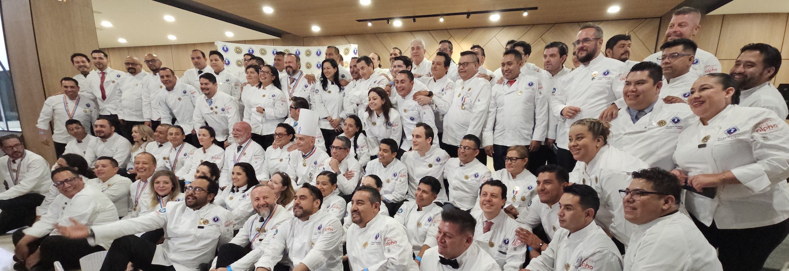 Celebración de la gastronomía en la Cena de Gala 2025 de Vatel Club ...